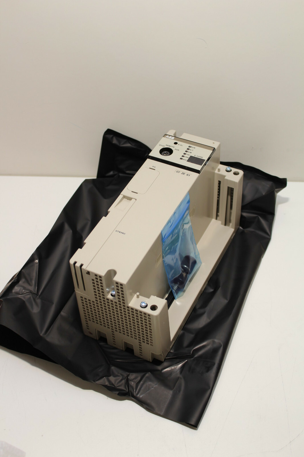 ABB 07 ZE 61 R302 CPU NEW | eBay