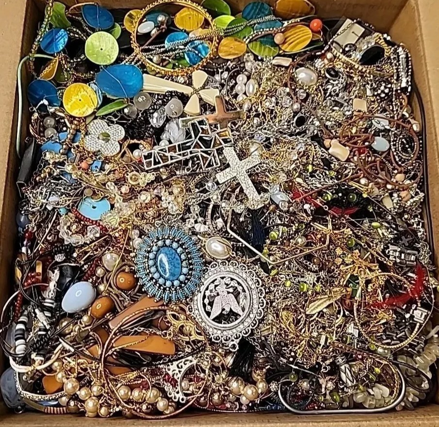 3 Lb Pounds Unsorted Huge Lot Jewelry Vintage New Junk & Wear Resell ...