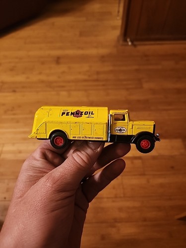 Peterbilt 260 PENNZOIL delivery truck American Highway Legend 1/64 ...