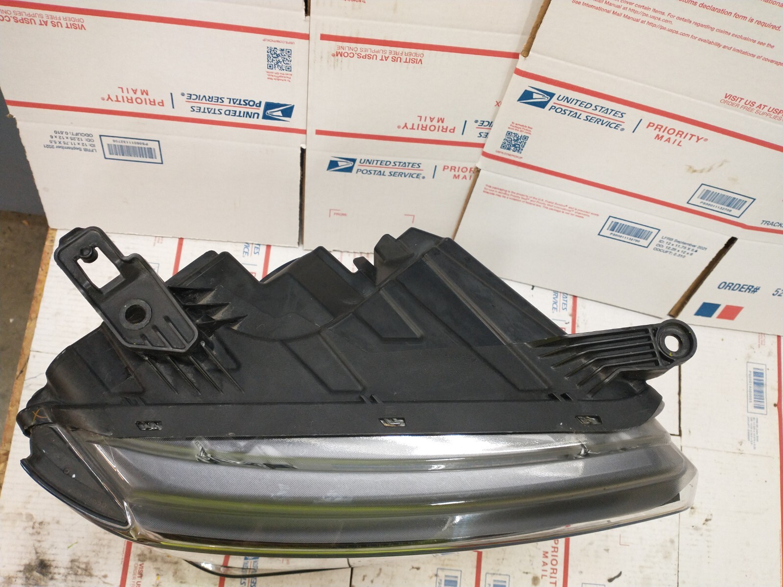 OEM 2019 2020 2021 CHEVROLET SILVERADO 1500 HALOGEN HEADLIGHT RH READ ...