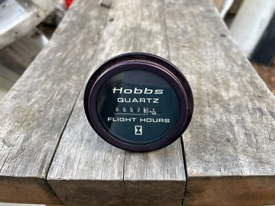 Hobbs Meter by Quartz 12/24 Volt