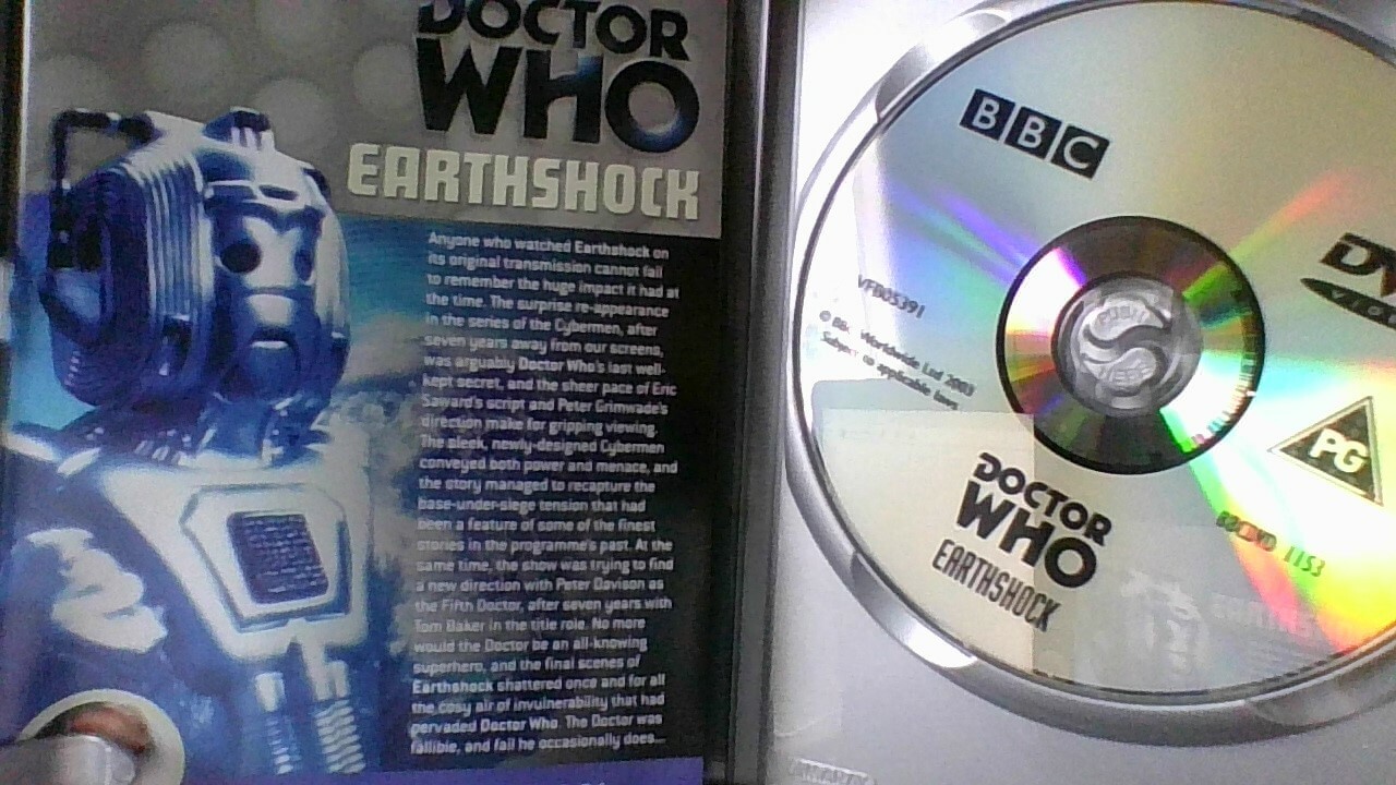 DOCTOR DR WHO - EARTHSHOCK PETER DAVISON YEARS BBC TV unique SILVER DVD ...