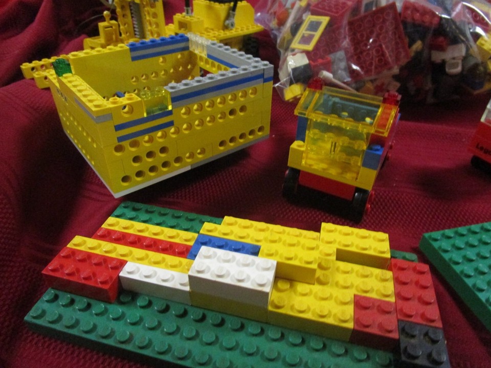 Vintage 70s Lego space construction sets unknown if complete | eBay