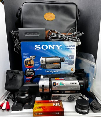 Sony CCD-TR940 Handycam Hi8 XR 8mm Video Camcorder Box Case Lenses ...