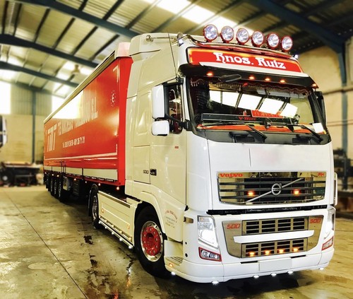 Side Running Bars + White LEDs To Fit Volvo FH Series 2 & 3 4X2 Truck ...