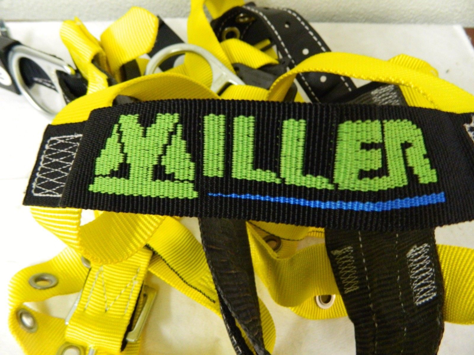 Miller Full Body Harness 400 Lbs. Capacity Yellow 8428-14/MYK | eBay