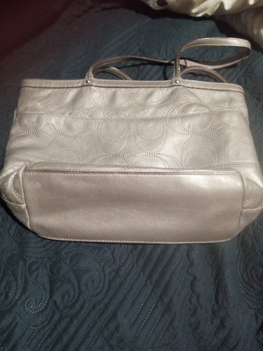Coach Preowned Beige/Bronze/Pewter Colored Purse/Handbag, Lined, In ...