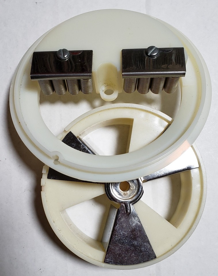 GUMBALL MACHINE PARTS--NEW--CANDY PRODUCT DISPENSING WHEEL & BRUSH ...