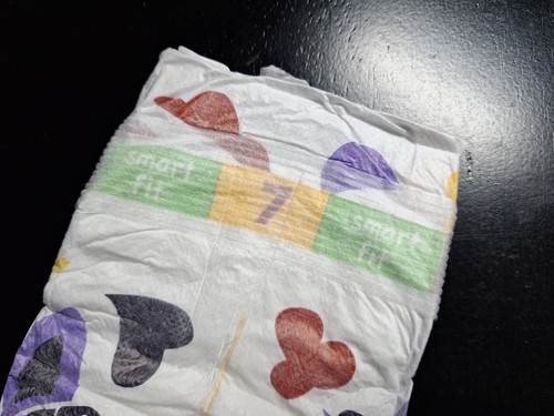 Sample of 2 CVS Brand Size 7 Baby Diapers 41+ Lbs Vibrant Plant & Bird ...