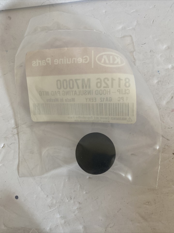 Genuine Kia Insulator Pad Retainer 81126-M7000 #0614 | eBay