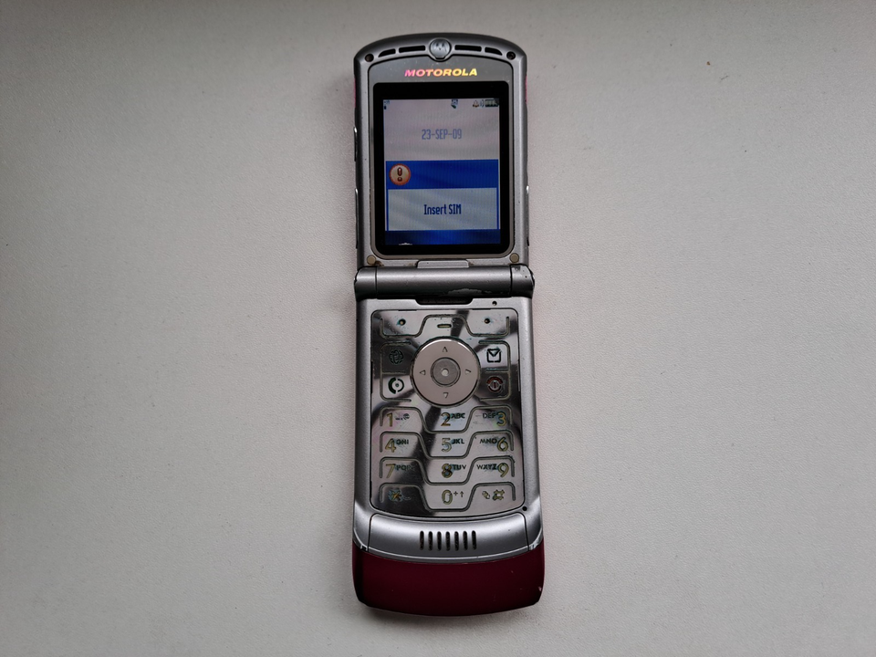 Motorola RAZR V3 - Pink (Vodafone Network) Mobile Phone | eBay