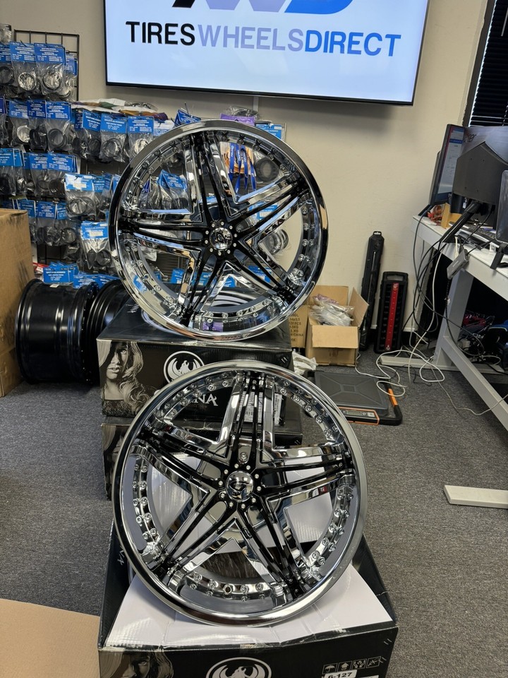 4 Chevy SSR Staggered 20x8.5 and 22x9.5 Gianna Blitz Chrome wheels 6x5 ...