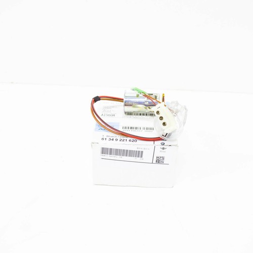 BMW E90 E91 E92 CIGARETTE LIGHTER SOCKET WITH LED 9221620 61349221620 ...