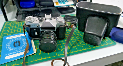 Vintage Zenit E 35mm Film Camera Helios-44 2/58 Lens 1980s Untested ...