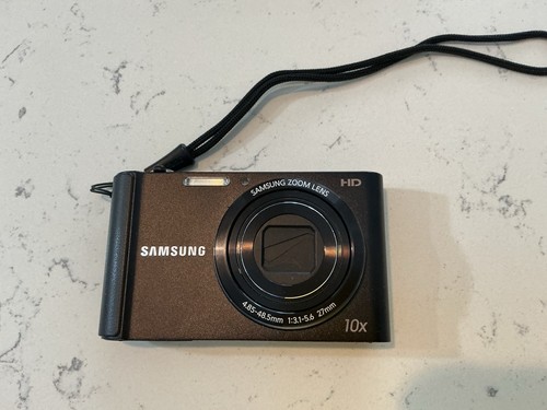 Vintage SAMSUNG DIGITAL CAMERA ~~ ST201 ~~ Original Box ~~ Includes ...