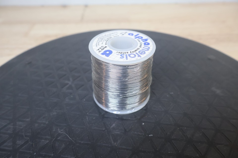 Nice New / NOS Alpha Metals - Reliacore 15 63SN/37PB .32" Wire Solder ...