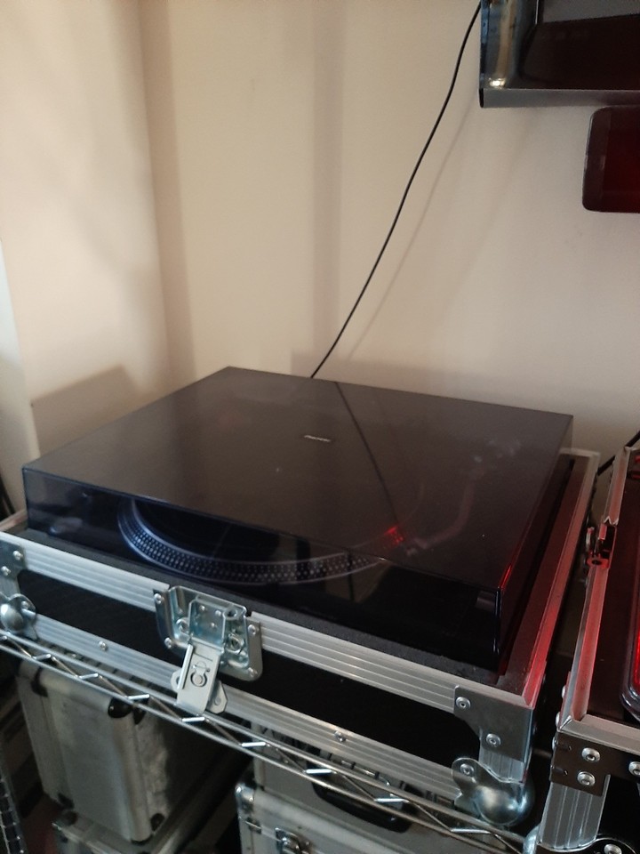 Pioneer Plx-1000 Turntables. Decks And Mixer And Concorde Dj Stylus ...