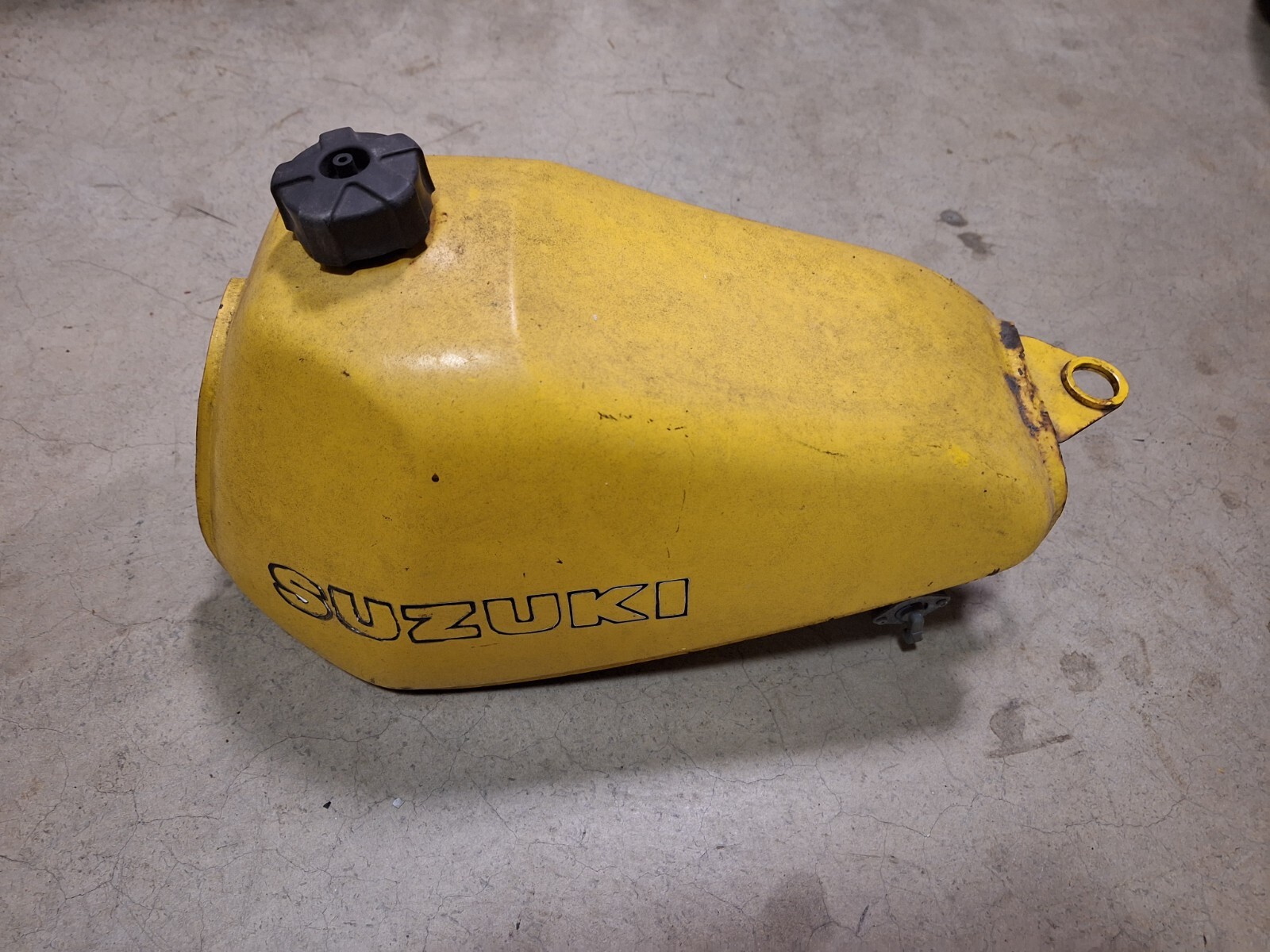 79 1979 80 1980 SUZUKI RM 80 RM80 GAS FUEL PETROL TANK petcock NO CAP ...