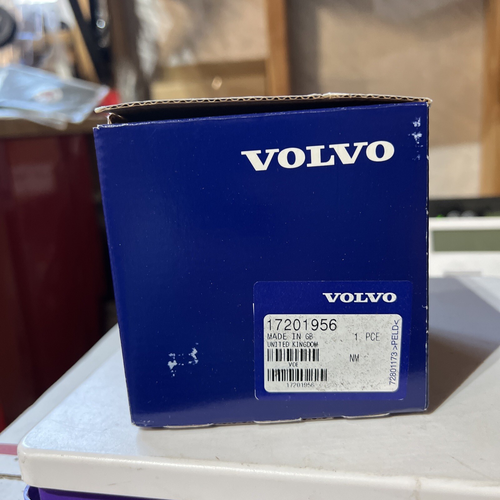 VOLVO 17201956 - Cross reference fuel filters