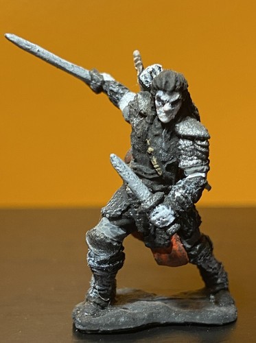 PLASTIC FIGHTER HAND PAINTED D&D PATHFINDER MINIATURE DUNGEONS ...