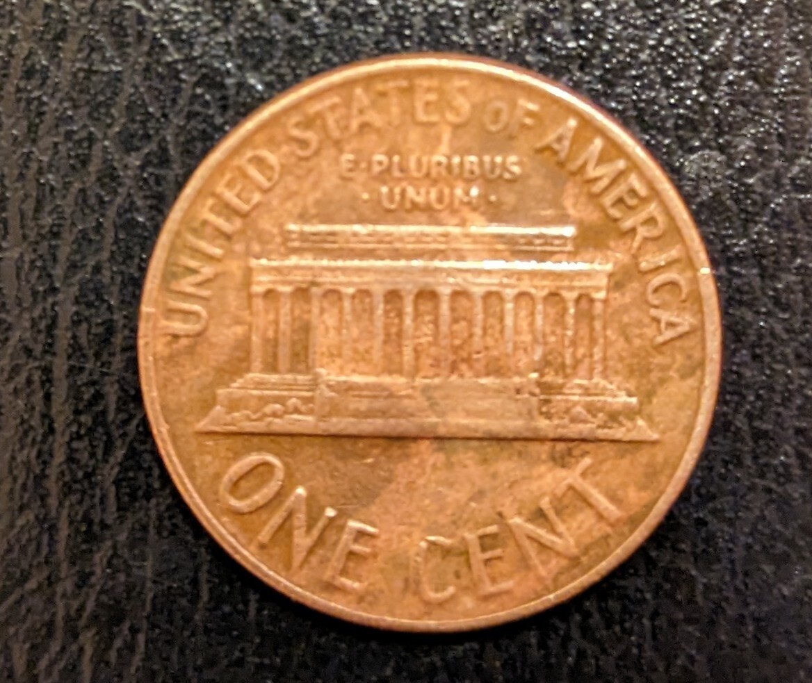 1969D Lincoln Penny missing "FG" initials and has floating roof error ...