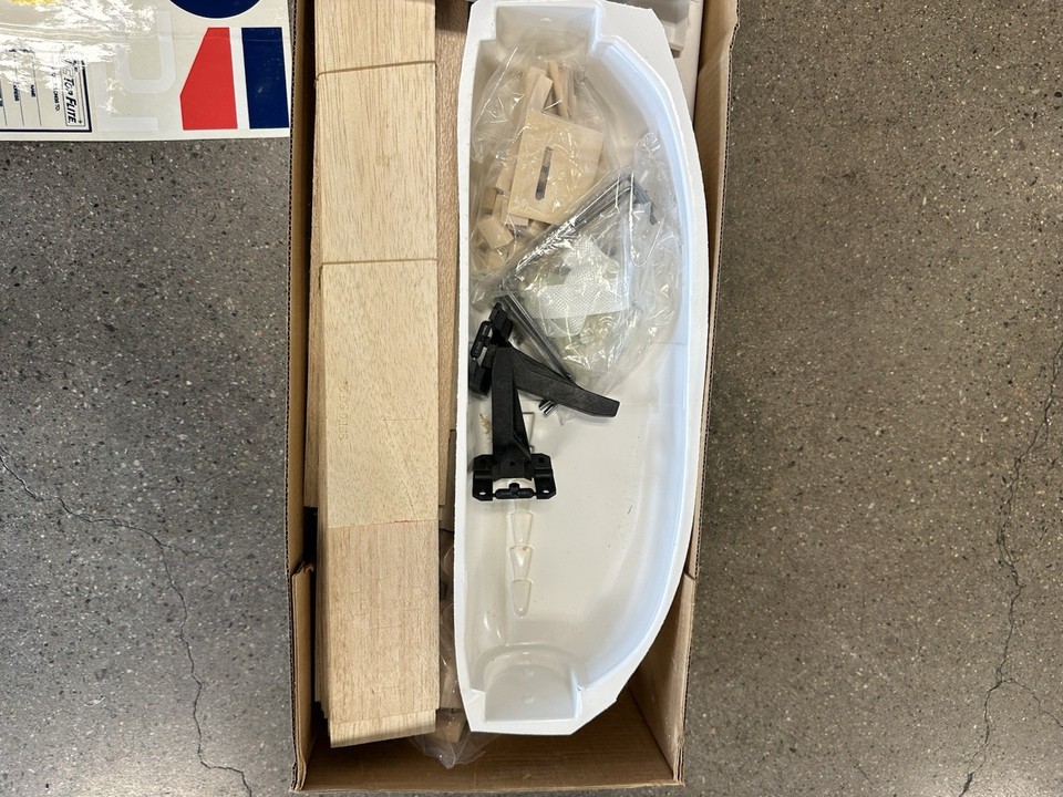 Top Flite Gold Spitfire Mk Ix Wulf Hunter 1/7 Scale 63" Wingspan ...