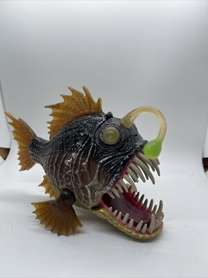 Toys R Us Chap Mei Deep Sea Angler Fish Toy Animal Planet Glow in the ...