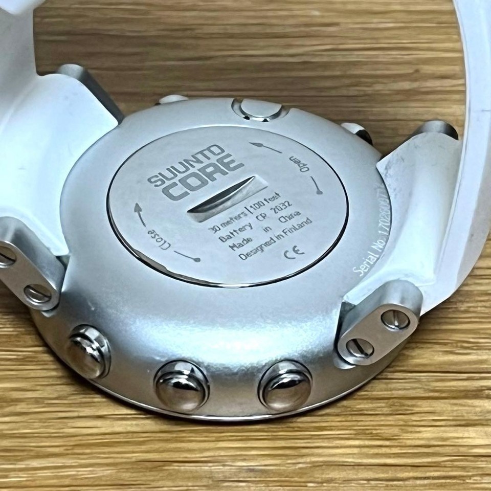 SUUNTO CORE BRUSHED STEEL DIGITAL WATCH ALTIMETER BAROMETER COMPASS ...
