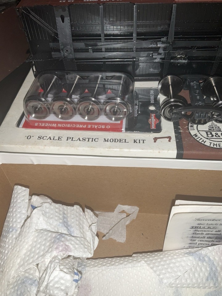 O Scale 2 Rail Nickel Plate Box Car Plastic Kit | eBay