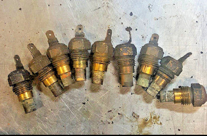 22re Coolant Temp Sensor Location