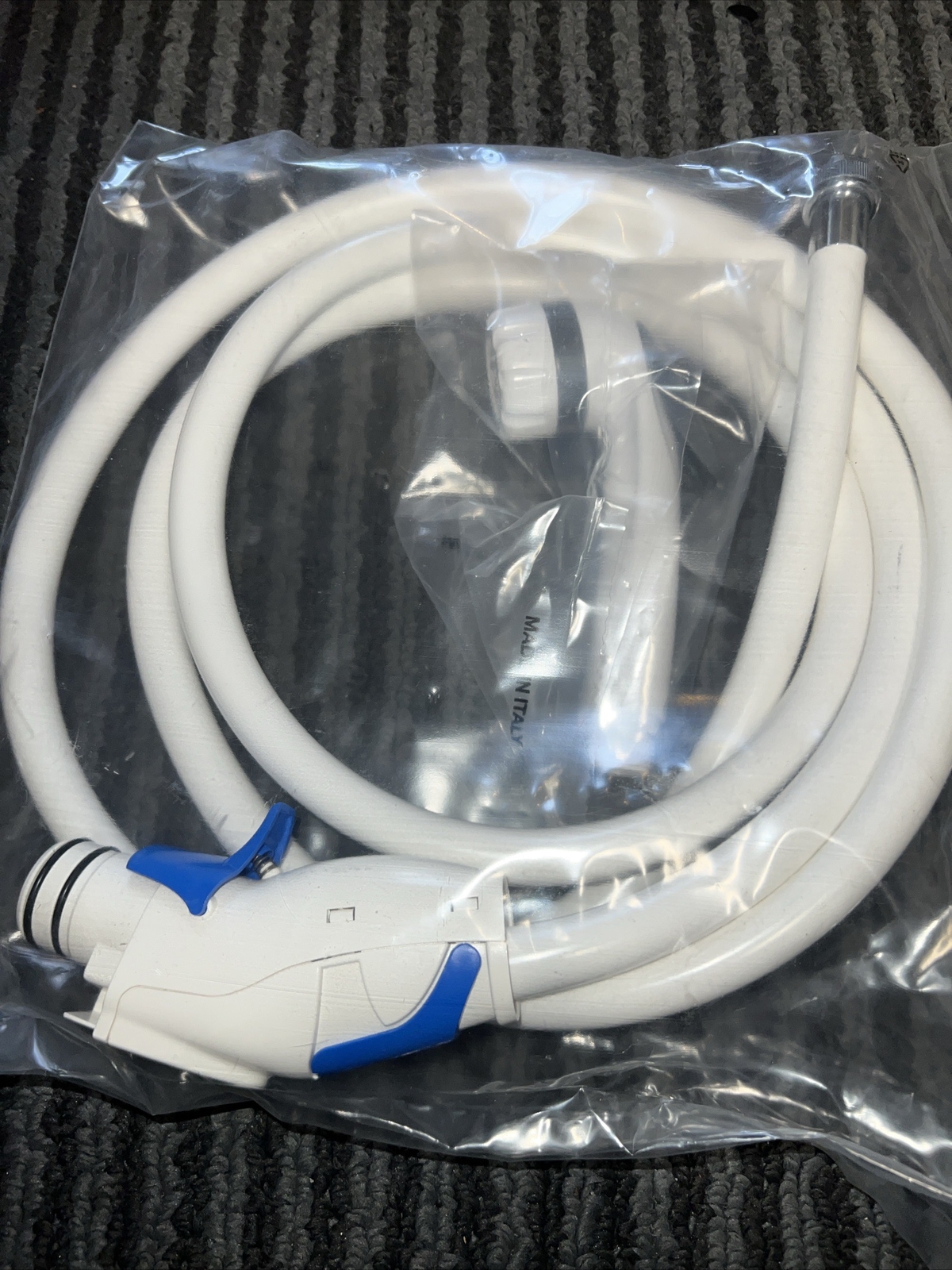 Truma UltraFLOW Outdoor Shower Kit Compact in White 46070-01 for sale ...