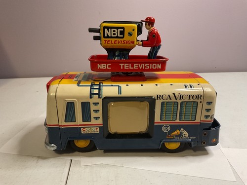 Vintage Yonezawa Japan NBC Television RCA Victor Battery Operated Tin ...