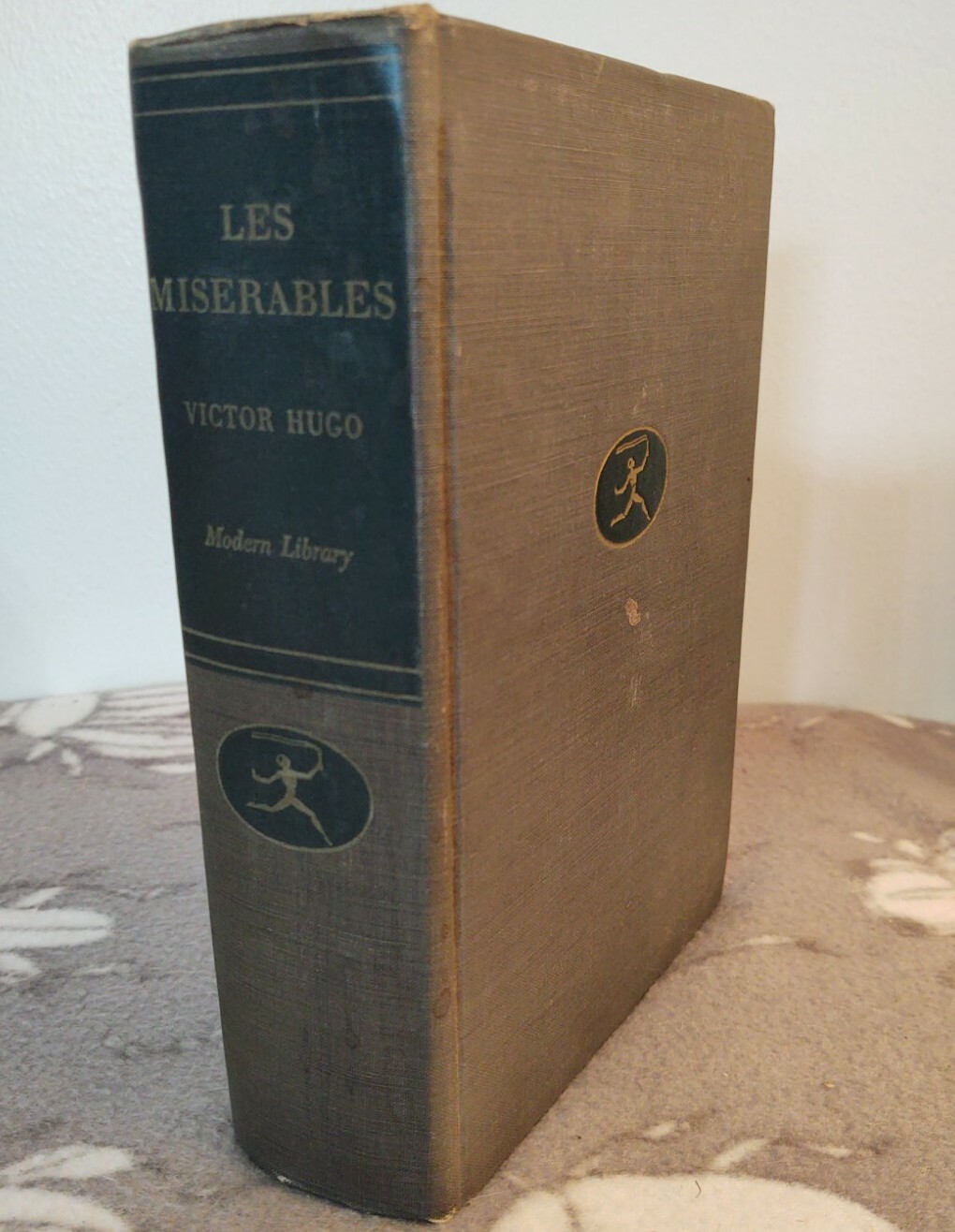 Les Miserables Victor Hugo Hardcover Modern Library parkway printing ...