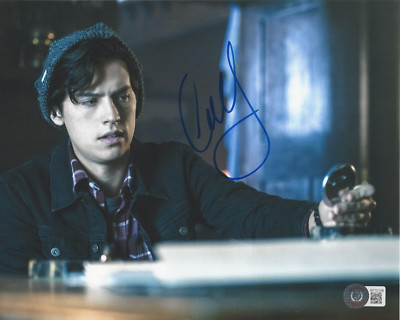 COLE SPROUSE SIGNED 'RIVERDALE' JUGHEAD 8x10 PHOTO CW SHOW ACTOR ...