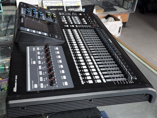 Tascam DP-32SD 32-Track Digital Portastudio Multi-Track Audio Recorder ...