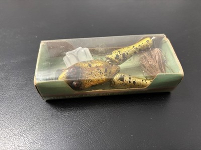 Vintage wooden ** Small #72 PAW PAW WOTTA FROG ** W/original box=NICE ...