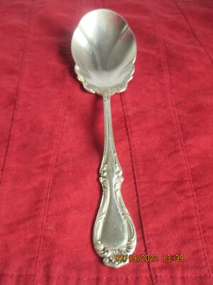 1835 R. WALLACE SILVERPLATE CASSEROLE/BERRY SPOON/1896JOAN | eBay