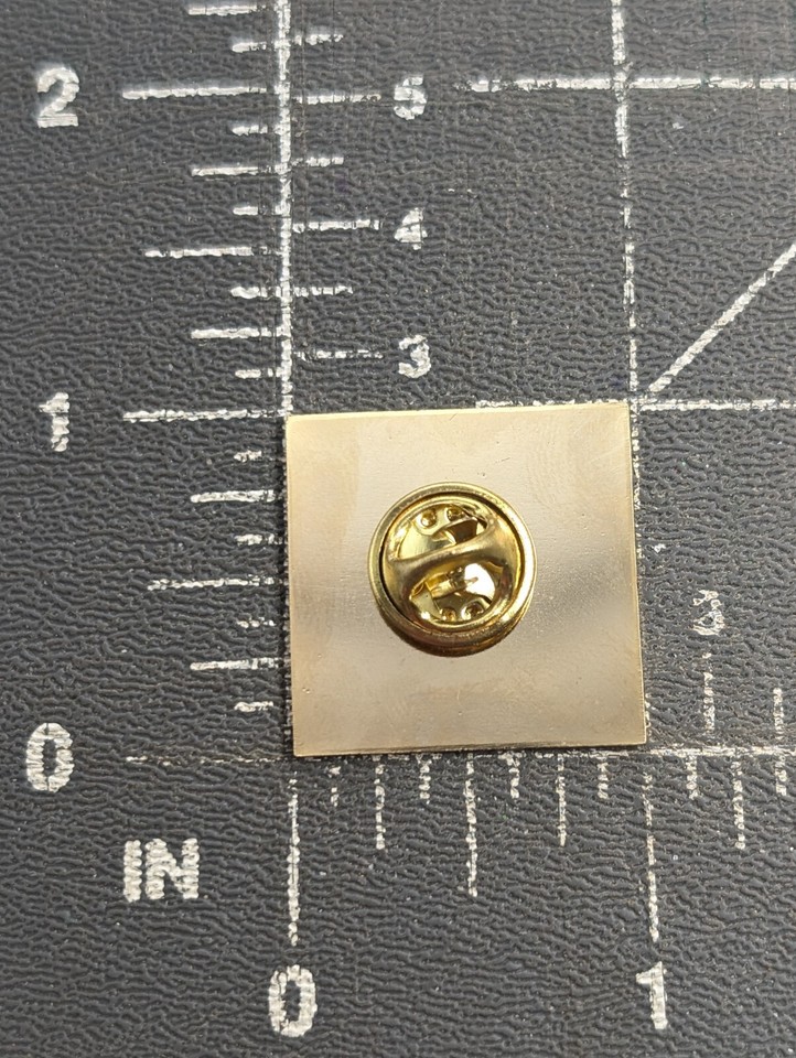 VTG I've Been Screeched In Newfoundland Pin Kissing Cod Fish Rum ...