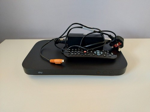 Sky Q UHD Box 2TB ES240 With Replacement Remote Control & Power Cable ...