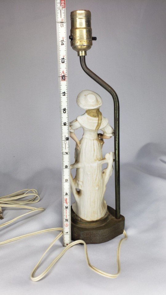 Vintage Porcelain Lady Figurine Lamp - Corded- Tested | eBay