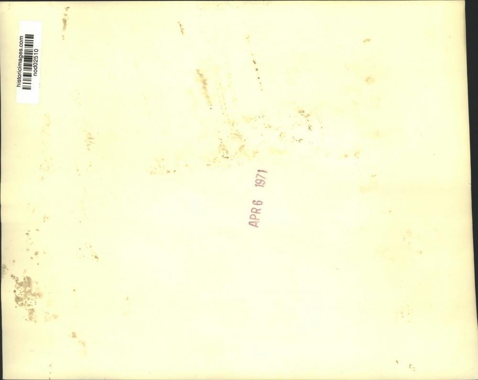 1971 Press Photo Boxer Joe Frazier kisses his daughter Natasha | eBay