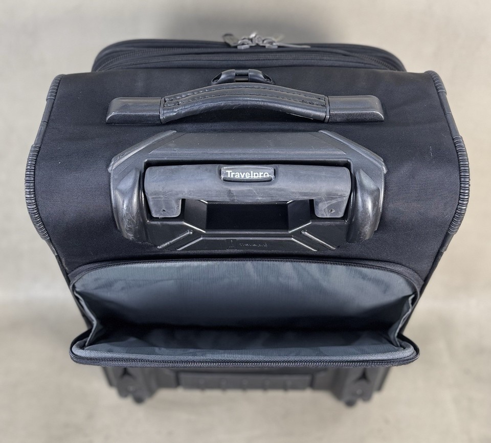 TRAVELPRO CREW 5 Black 18" Upright Exp WHEELED Compact CARRY ON ...