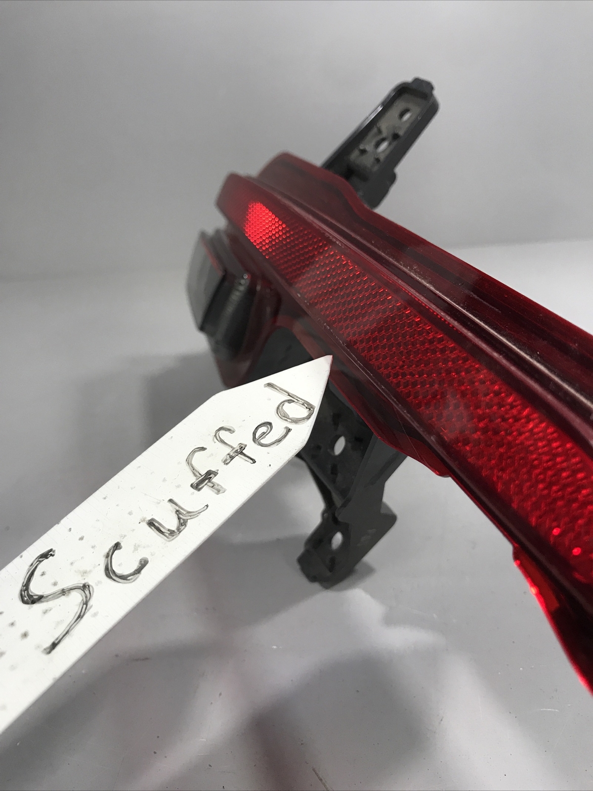 Kia Sorento 2021-2022 Rear Bumper Reflector 92405-P2000 LEFT Used Oem ...