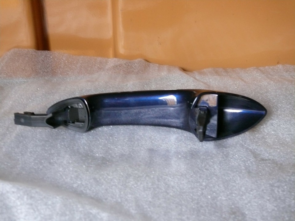 Türgriff rechts 51227276242 für BMW F6F7F10F11 lackiert in blau met ...