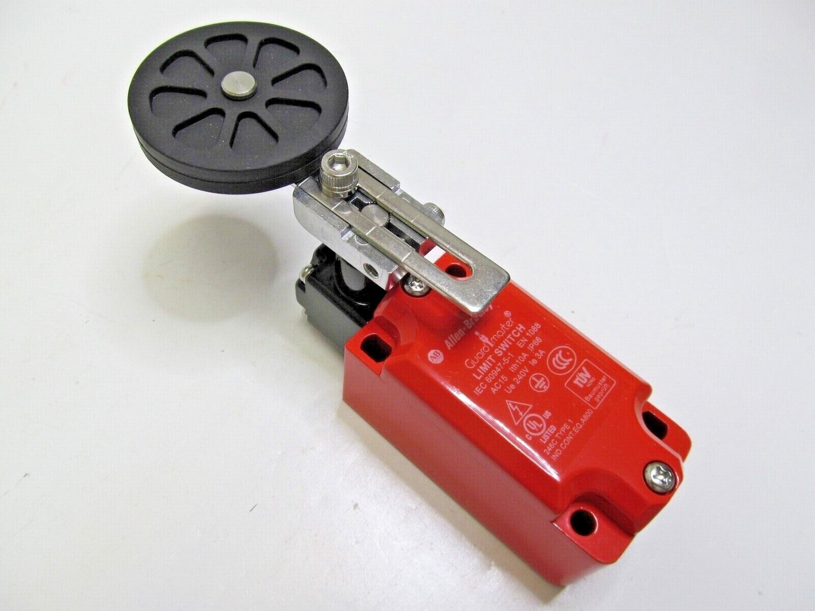 ALLEN-BRADLEY 440P-MRRB22E GUARDMASTER LIMIT SWITCH. for sale online | eBay