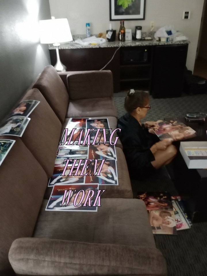 MICHELLE BAUER SCREAM QUEEN 8 1/2x11 PHOTO RPNB 003 AUTOGRAPHED | eBay