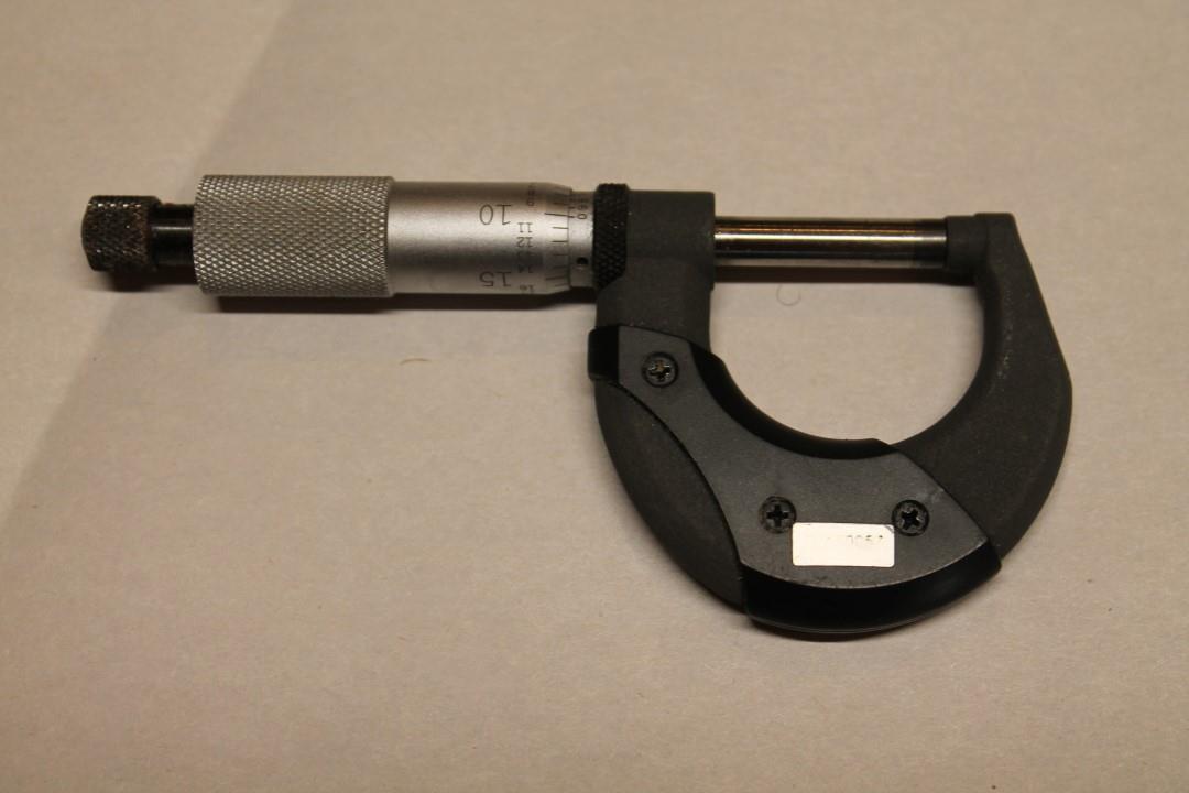 Starrett (444.1) 6 Pc 0-1" 1-2" 2-3" 3-4" 4-5" 5-6" Outside Micrometer ...