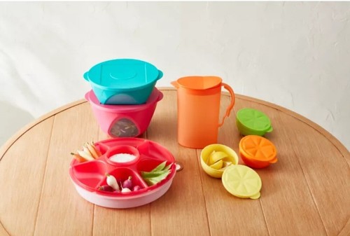 TUPPERWARE Get Together 16-Piece Food Storage Container Serving Set ...