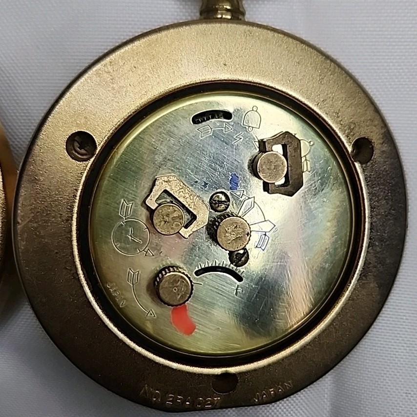 Bulova Vintage Folding Clam Wind Up Mechanical Travel Alarm Clock Japan ...