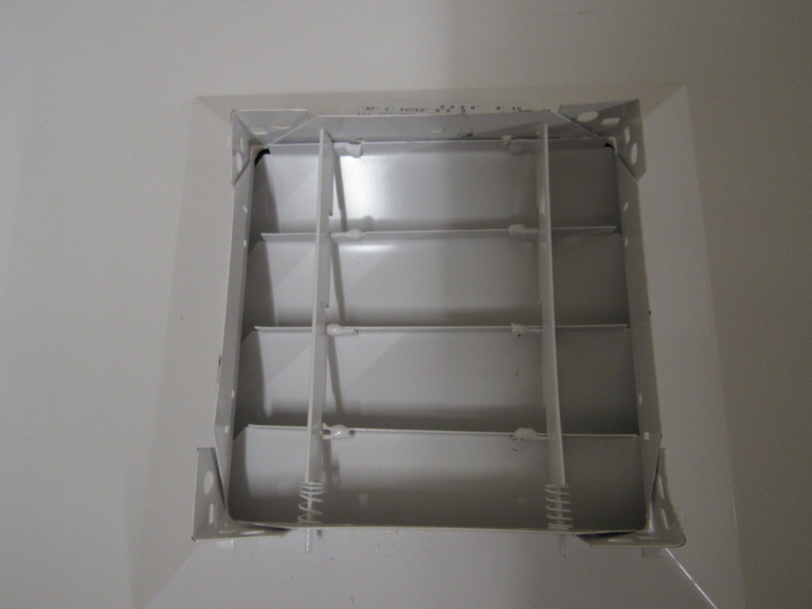 TITUS TDC 24X24 DROP IN CEILING Diffuser 9X9" 24" x 24" 3, 26, S2 3*MI ...